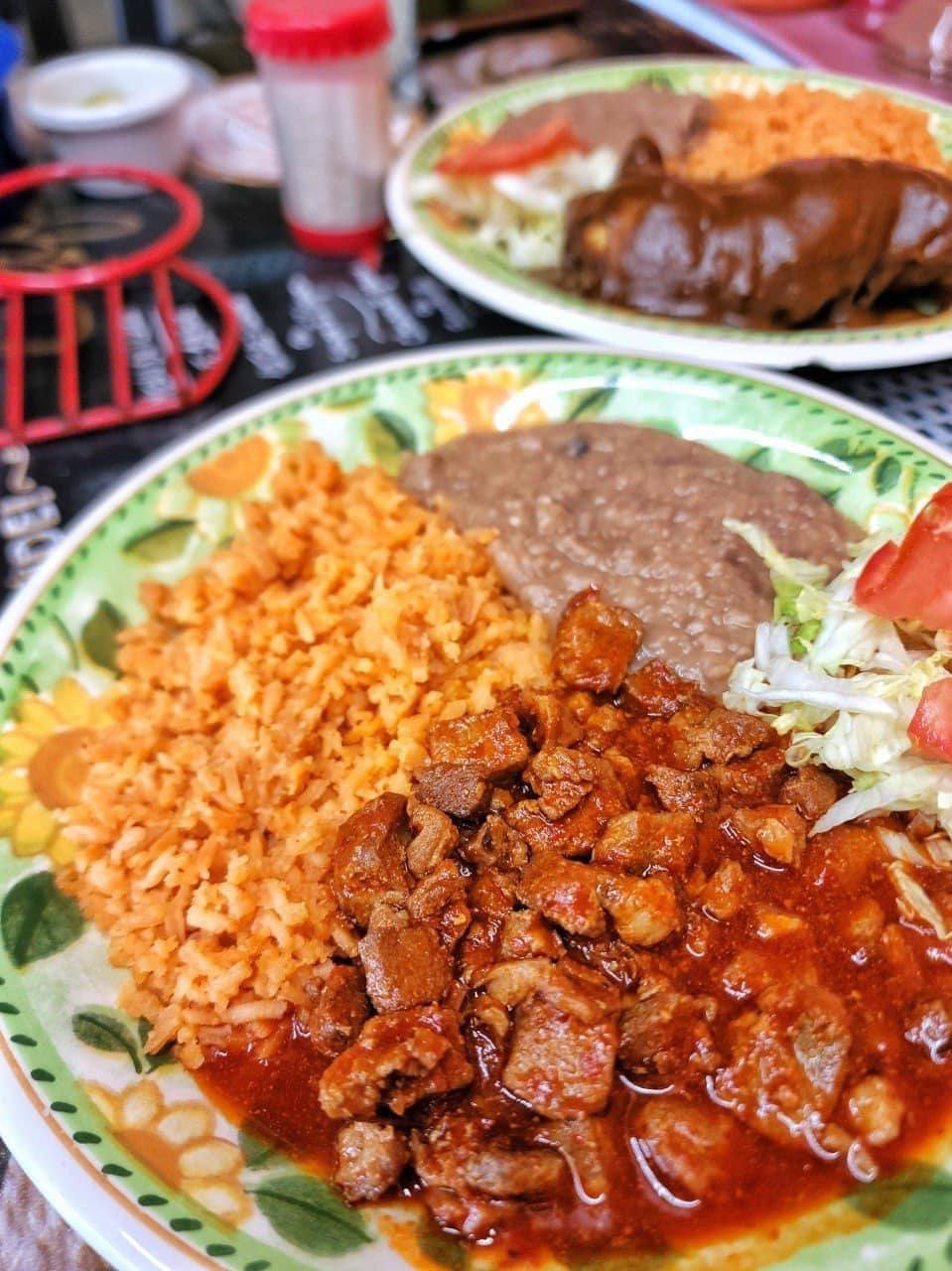 Chile Colorado With Rice & Beans Plate – Easy Recipes